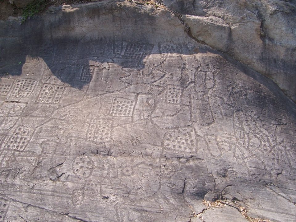 Early Maps – Bedolina Petroglyph and Babylonian World Map – Baseline GIS